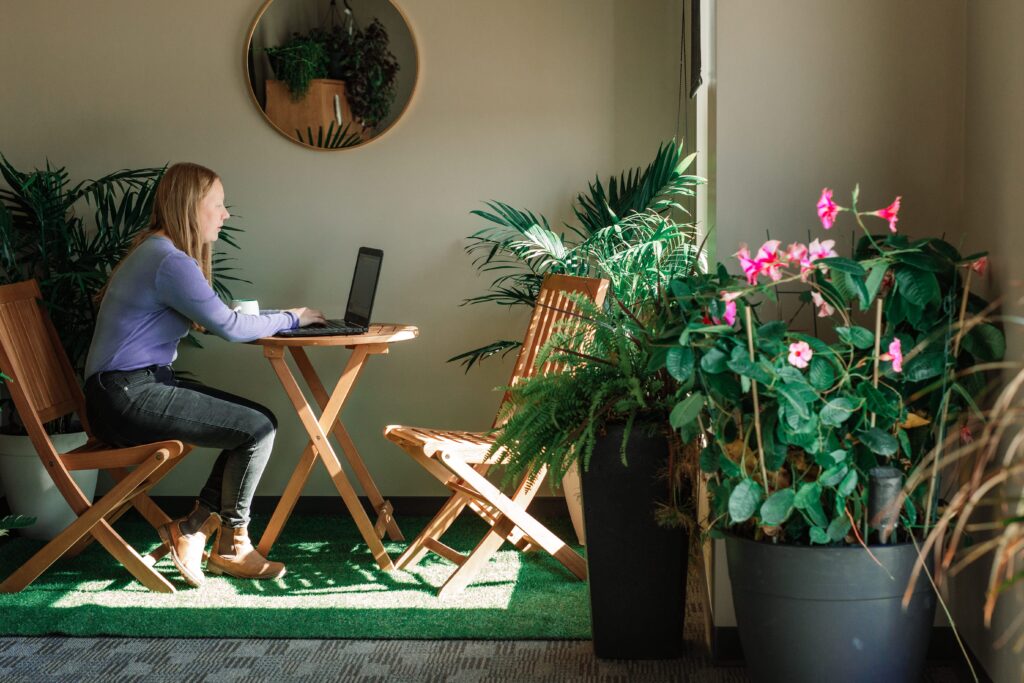5 Mistakes Small Businesses Make - Indigo Bookkeeping 5 Mistakes Small Businesses Make - Indigo Bookkeeping